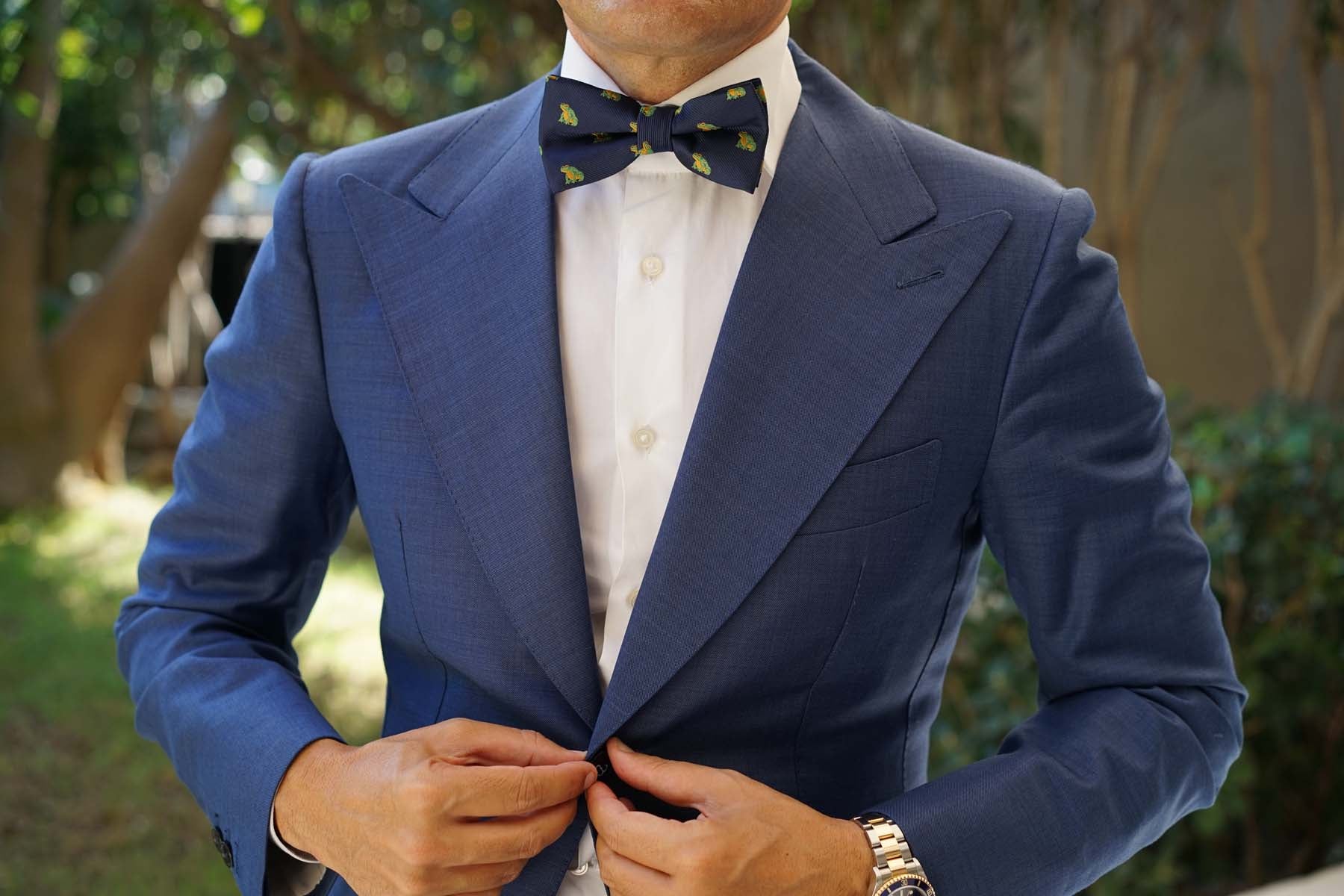 Gero Gero Frog Bow Tie | Animal Print Bowtie | Men's Pre-Tied Bow Ties ...